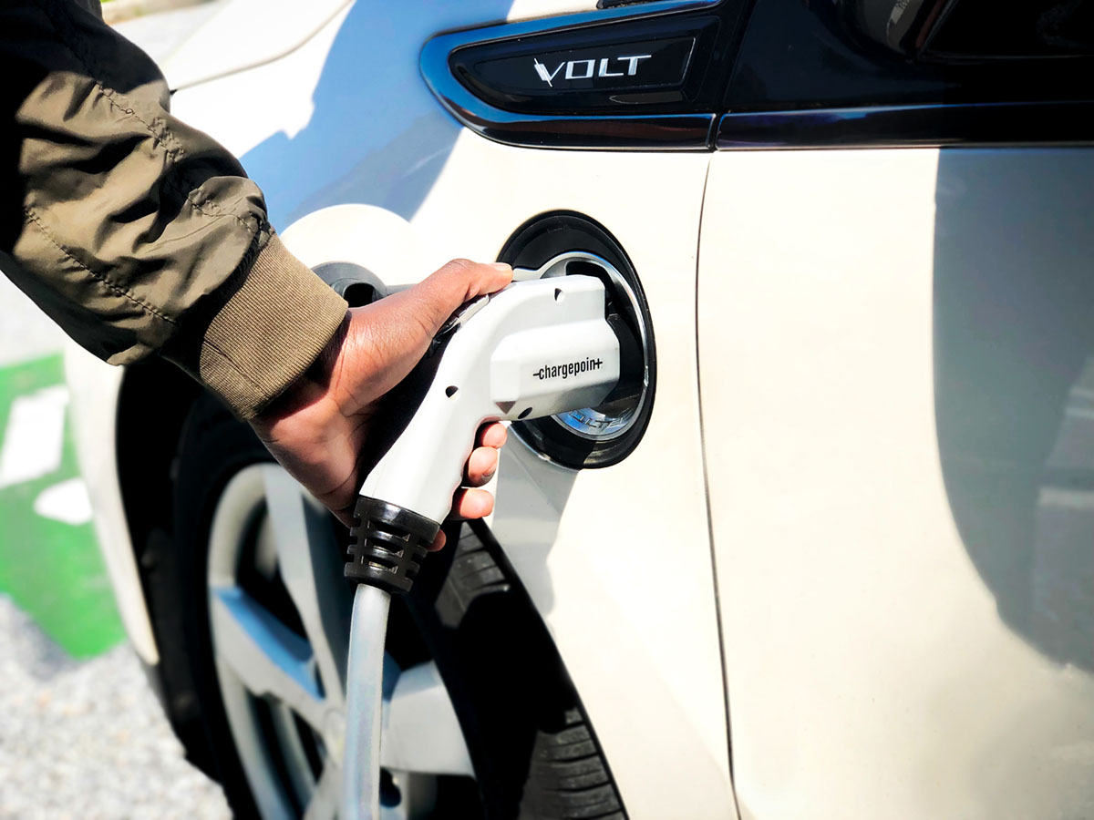 Shifting Away From Fossil Fuels To A Clean Energy Future The Grid